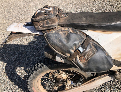 Dirt Bike Magazine September 2020 Giant Loop Mojavi Saddlebag