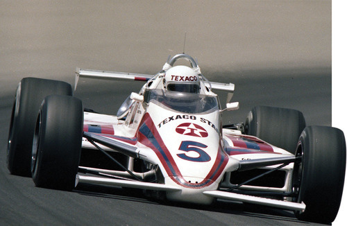 Vintage Motorsport - May/June 2022 Victory for Sneva